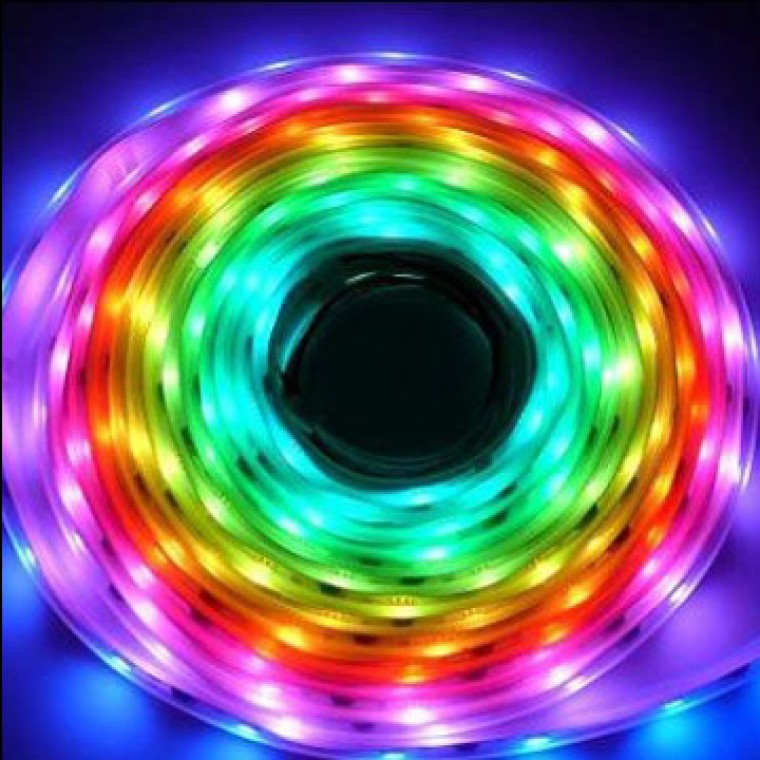 RGB LED pásek 5m